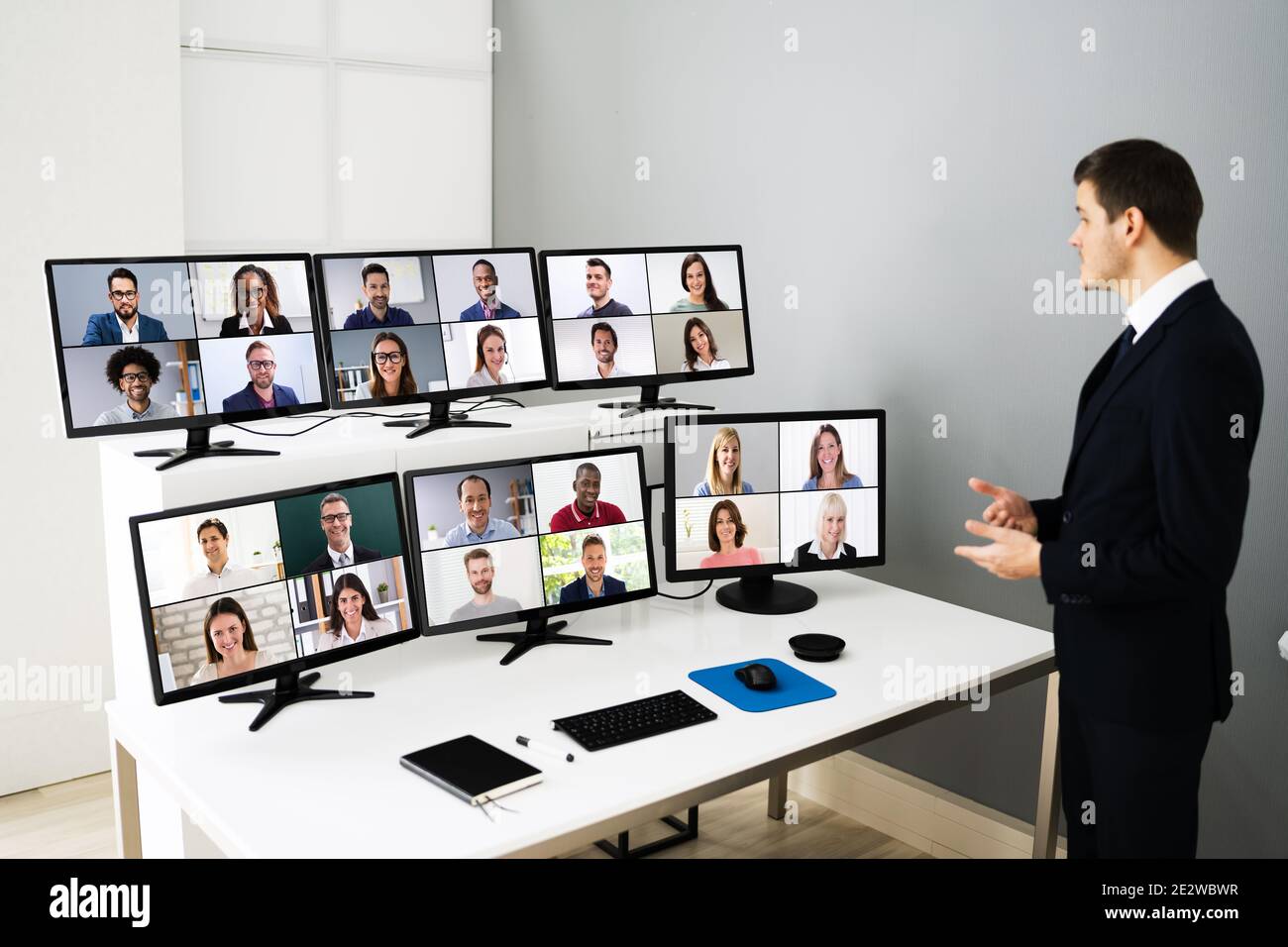 Elearning Training Presentation Using Videoconference With Virtual ...