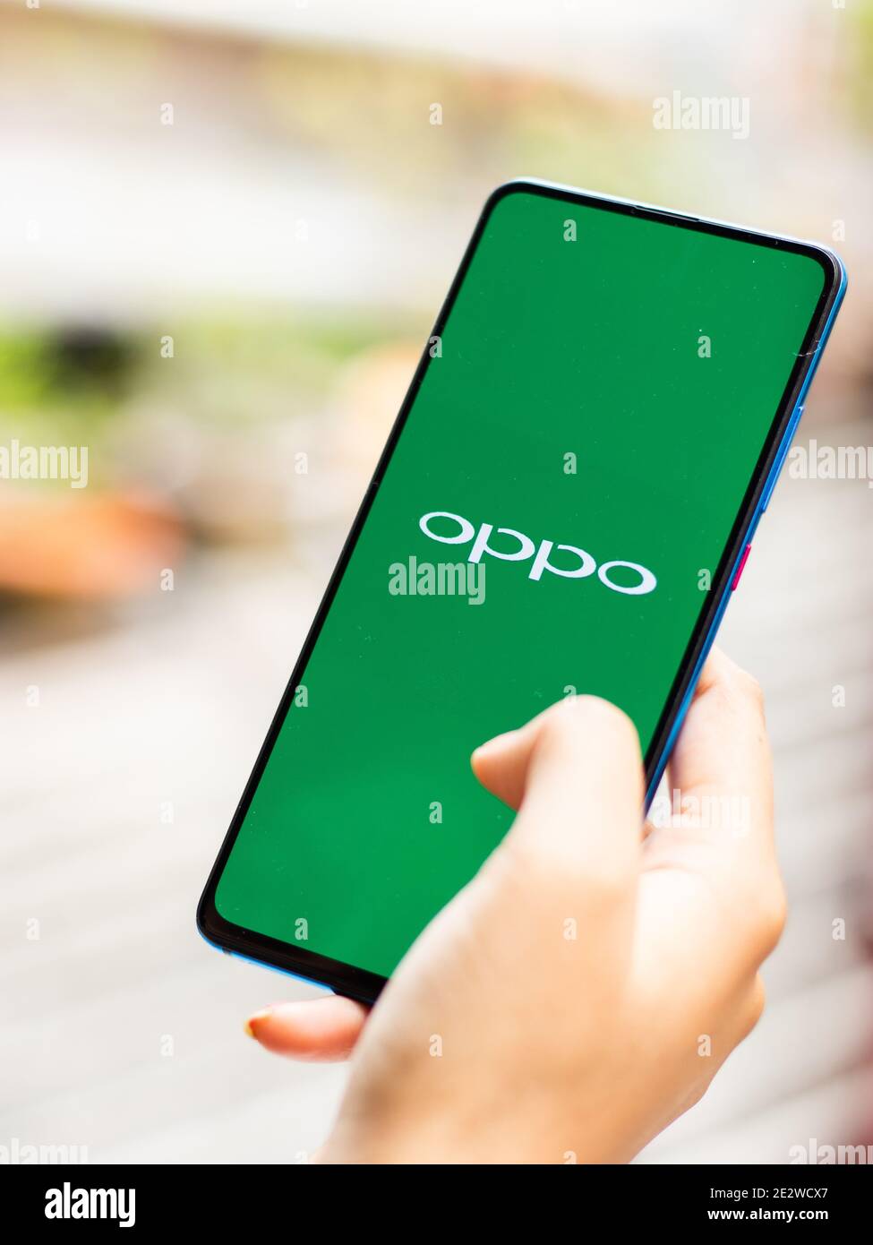 Oppo logo hi-res stock photography and images - Alamy