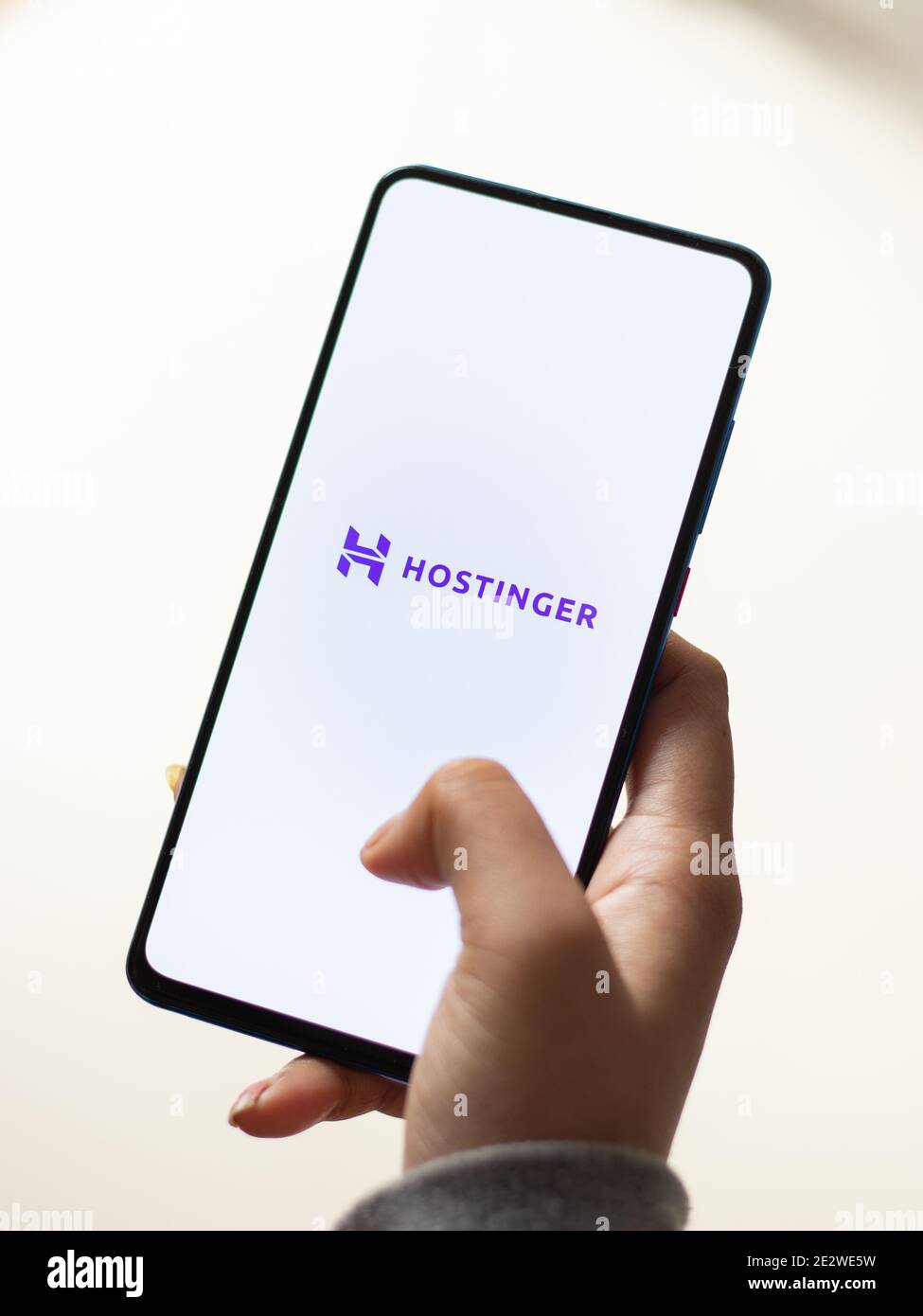 Logo hostinger hi-res stock photography and images - Alamy