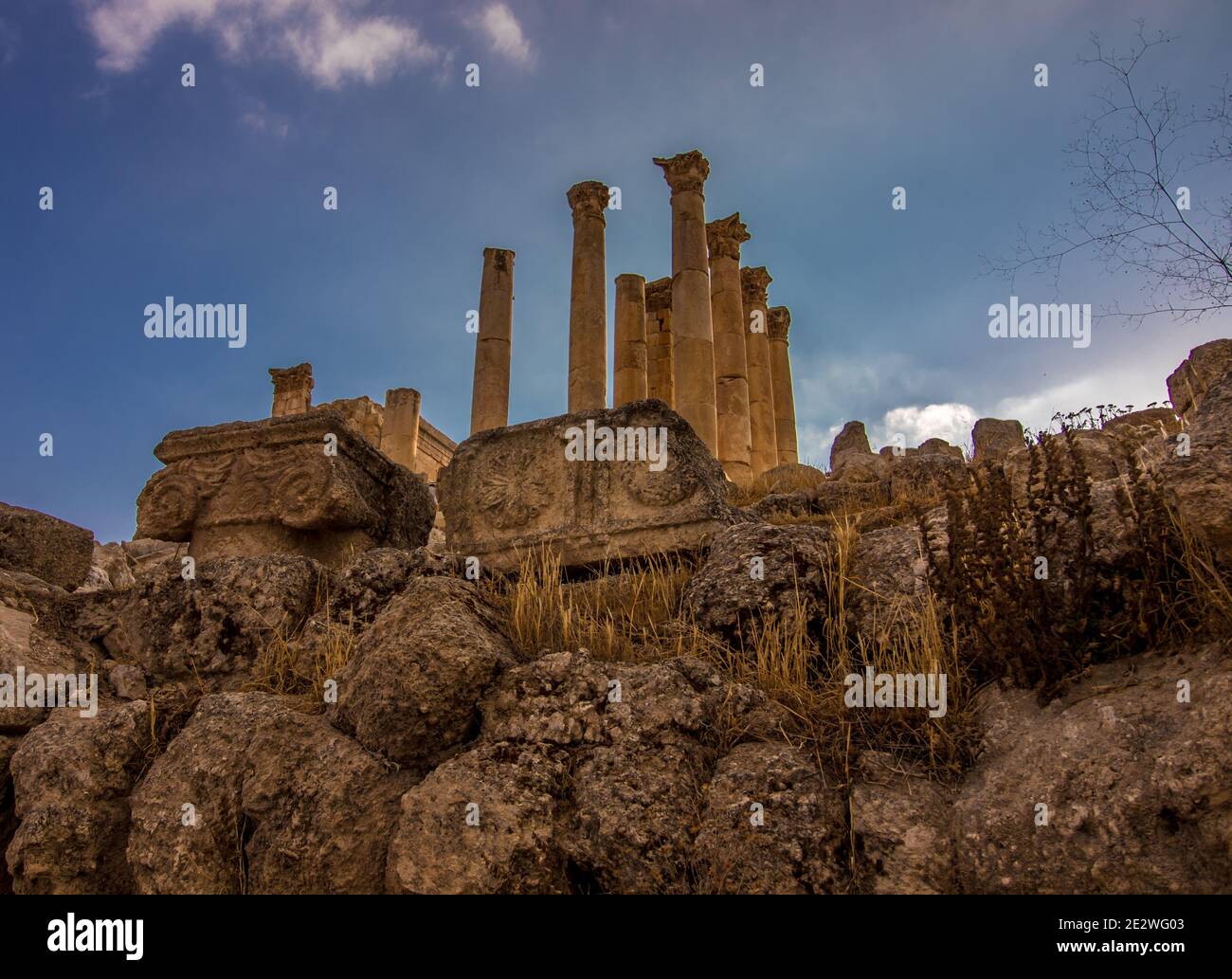 Romans temples jordan hi-res stock photography and images - Alamy