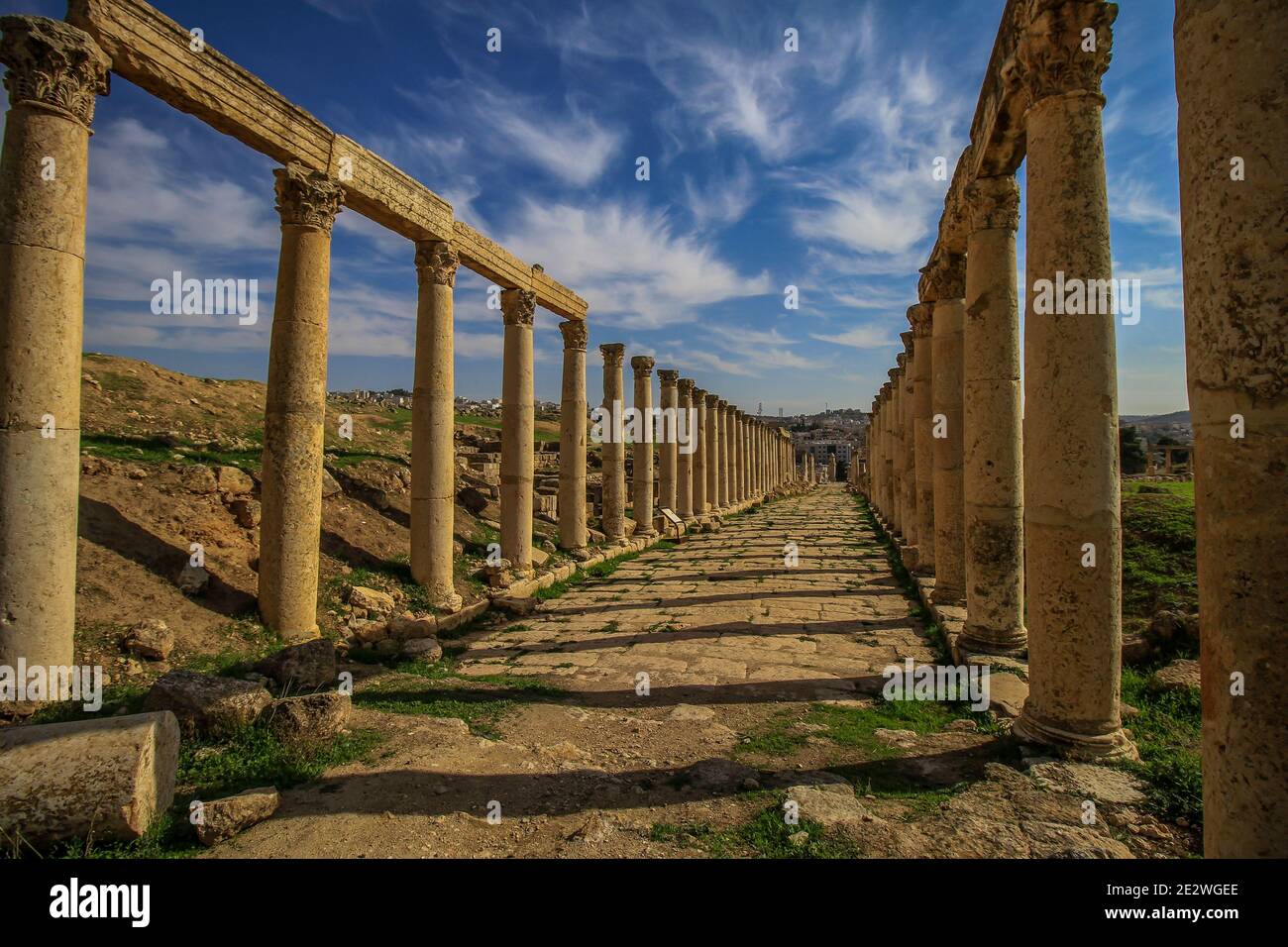 Romans temples jordan hi-res stock photography and images - Alamy