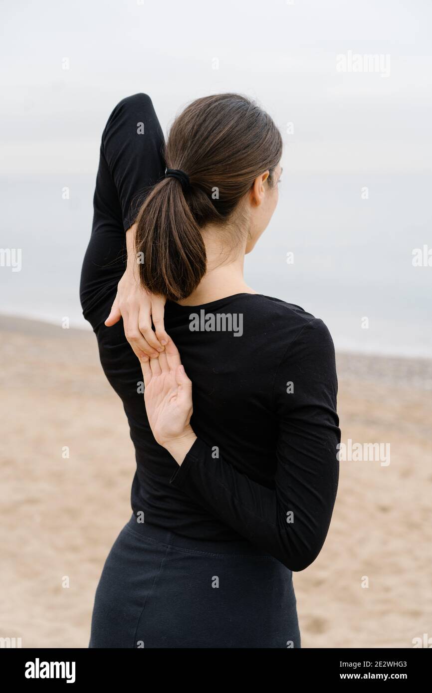 Back muscle exercises hi-res stock photography and images - Alamy