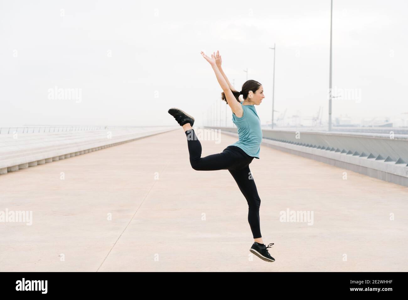 dance dancer jumping on the street Stock Photo - Alamy