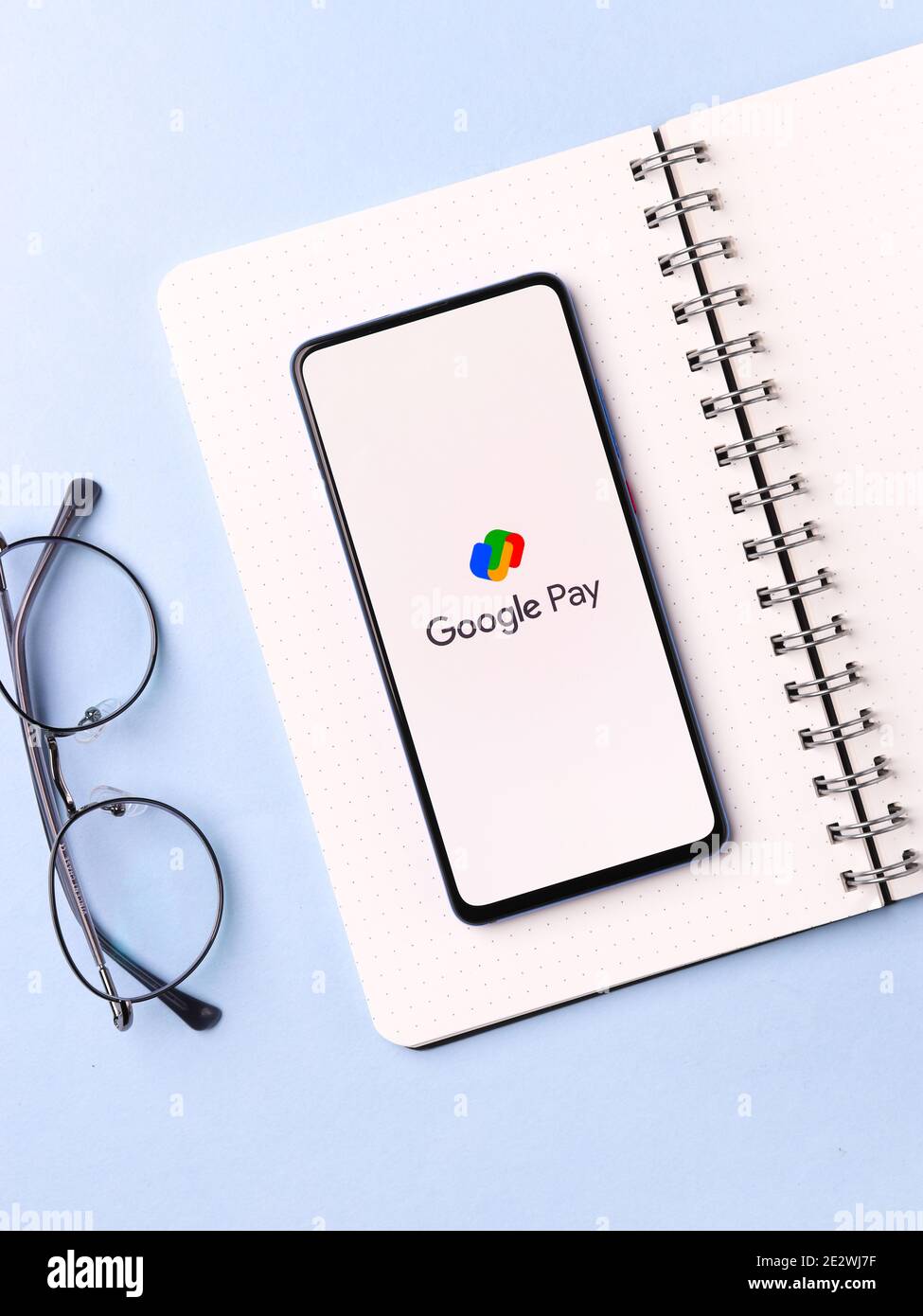 Google pay new logo hi-res stock photography and images - Alamy