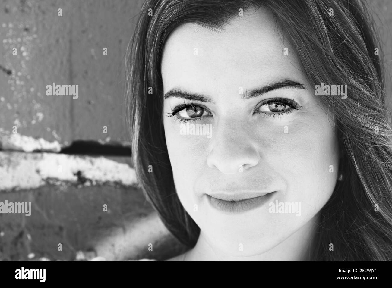 Expressive eyes face girl hi-res stock photography and images - Alamy