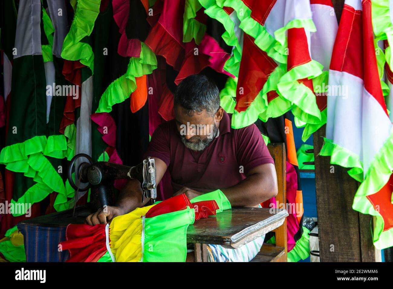 Clothing factory bangladesh hi-res stock photography and images - Alamy