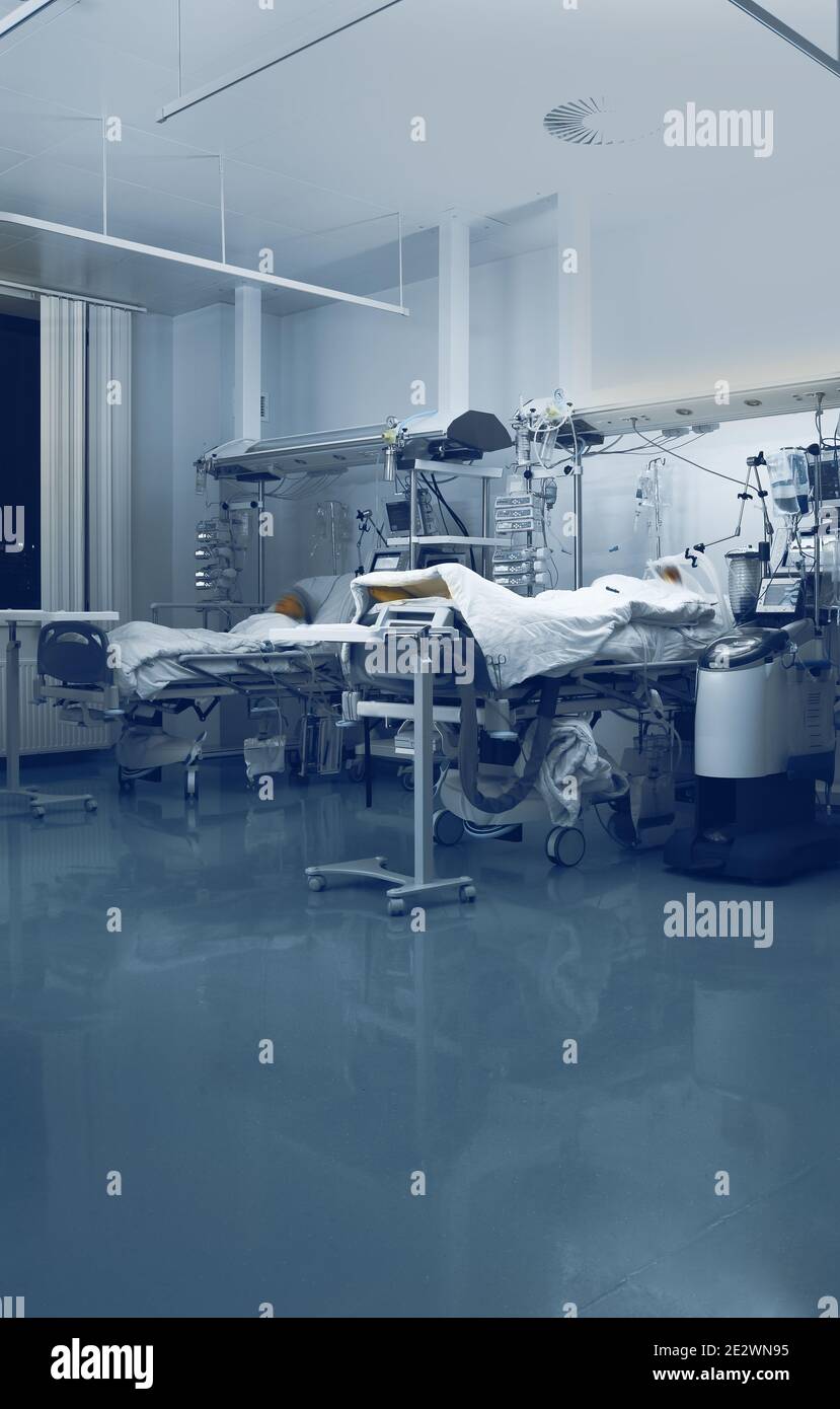 Coma patient hospital bed hi-res stock photography and images - Alamy