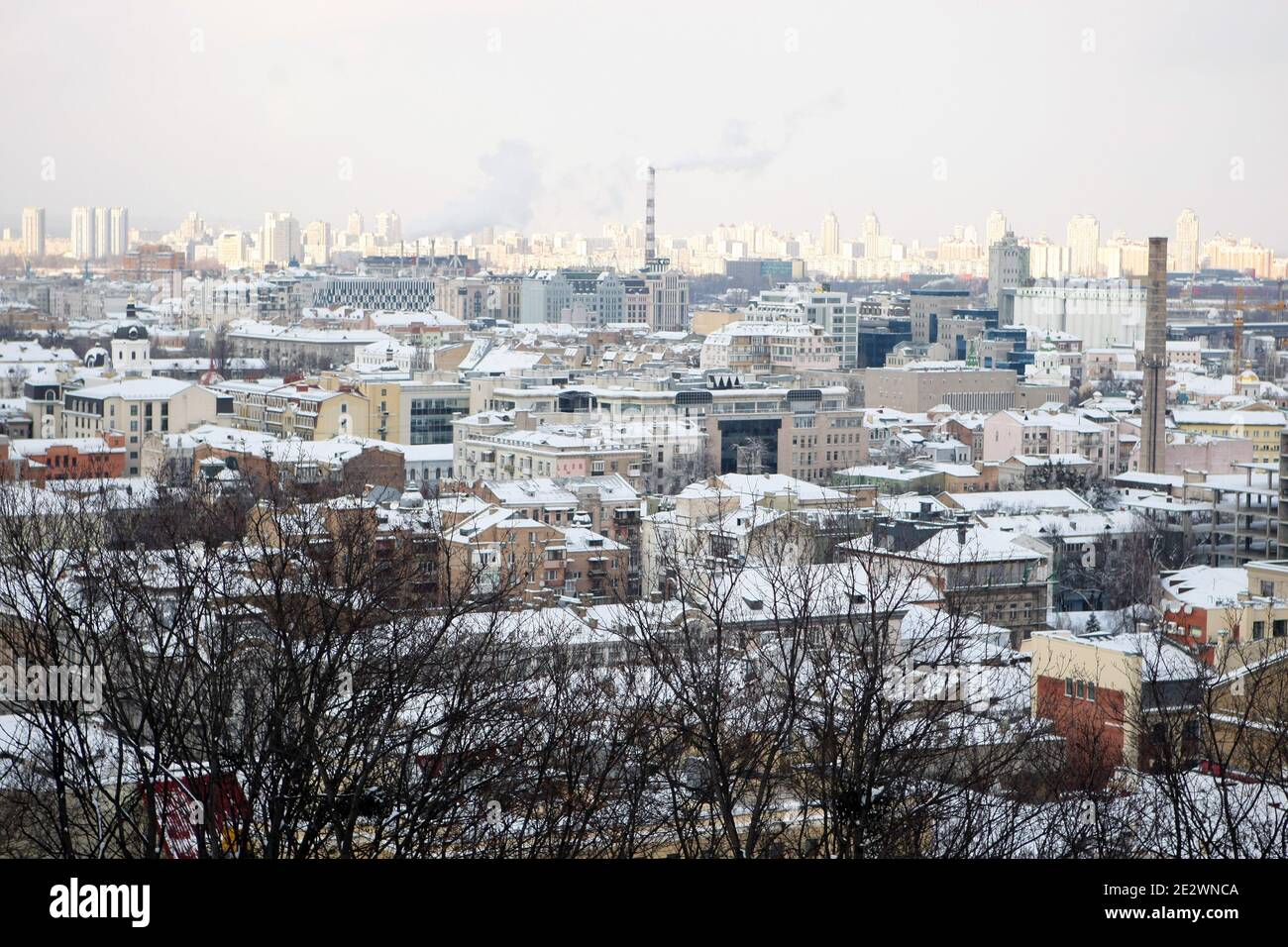 Non Exclusive: KYIV, UKRAINE - JANUARY 15, 2021 - The snow-drifted ...