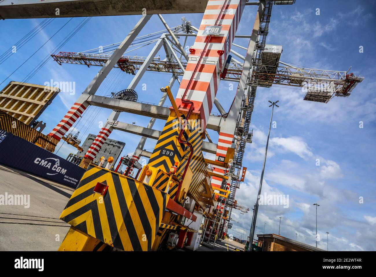 Southampton Docks UK’s second largest container terminal Stock Photo ...