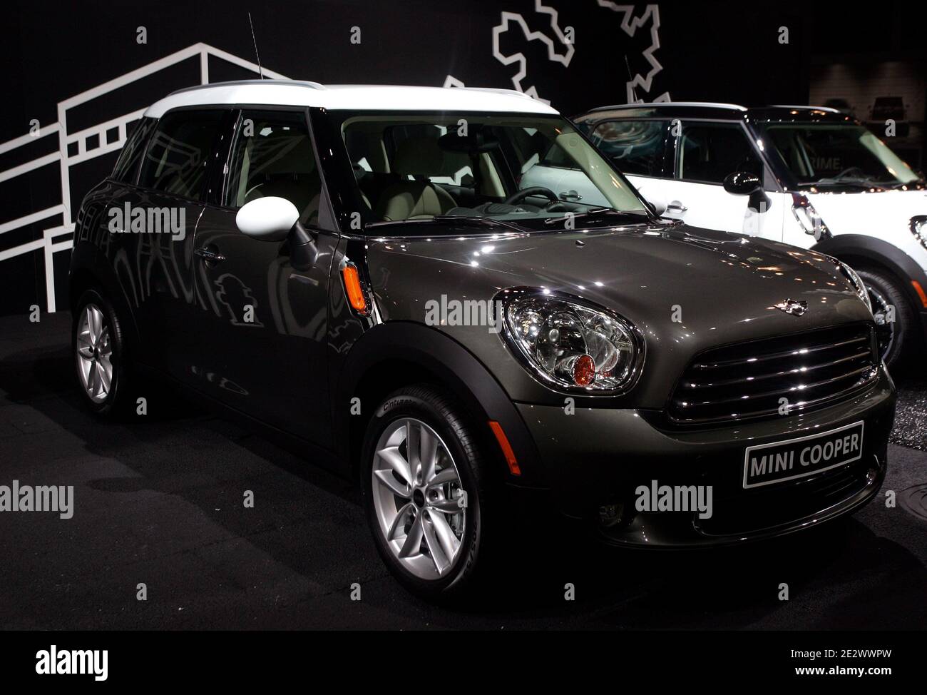 Mini countryman 2010 hi-res stock photography and images - Alamy