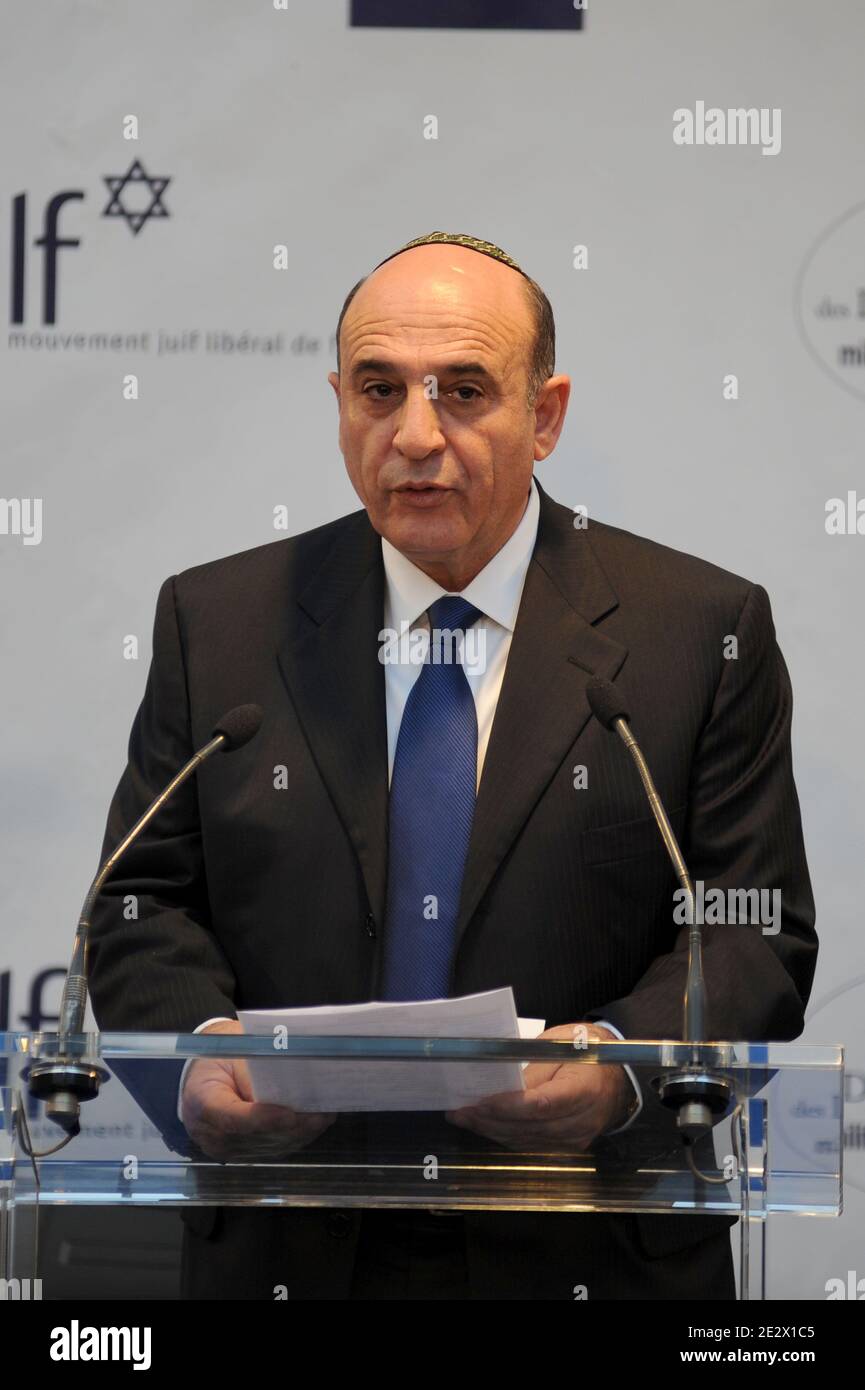 Shaul paris hi-res stock photography and images - Alamy