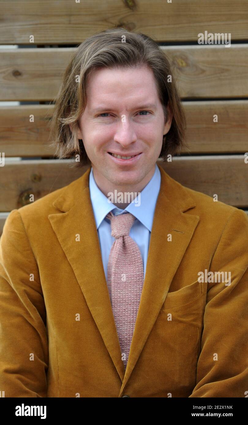 The fantastic mr fox 2010 hi-res stock photography and images - Alamy