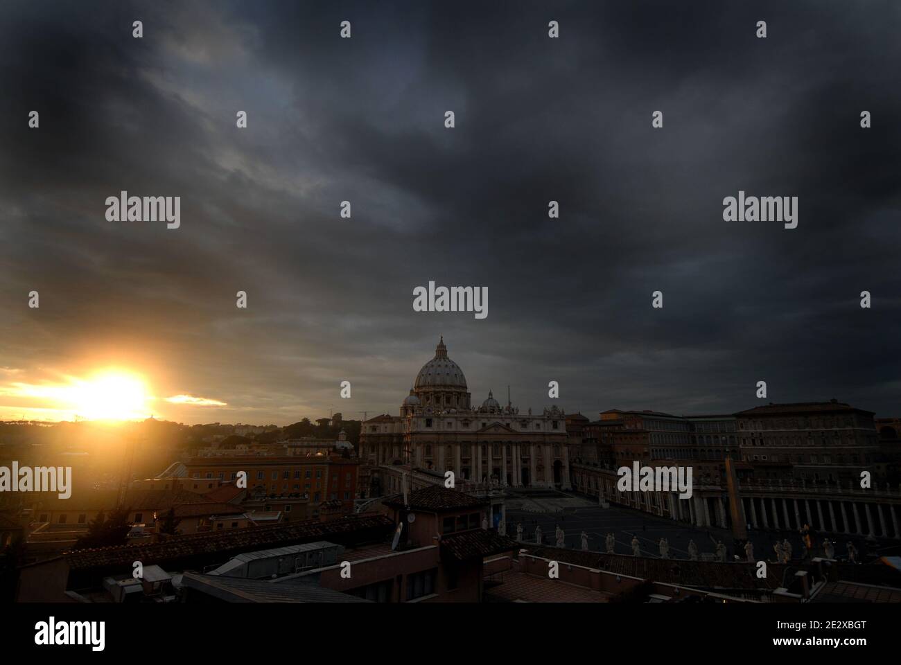A visit at the heart of the Vatican, the world's smallest state. St ...