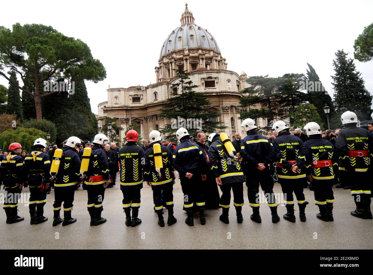 A visit at the heart of the Vatican, the world's smallest state ...
