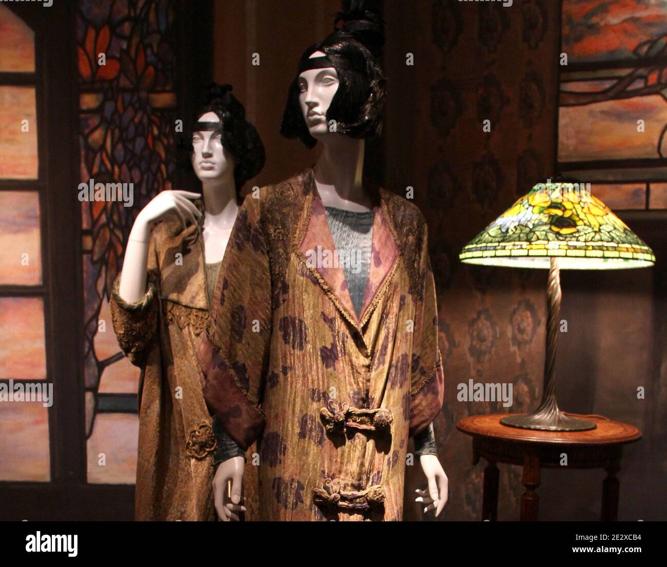 Fashioning a national identity hi-res stock photography and images - Alamy