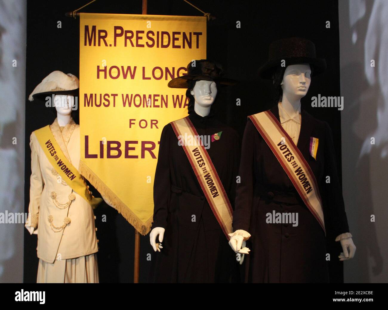 Fashioning a national identity hi-res stock photography and images - Alamy