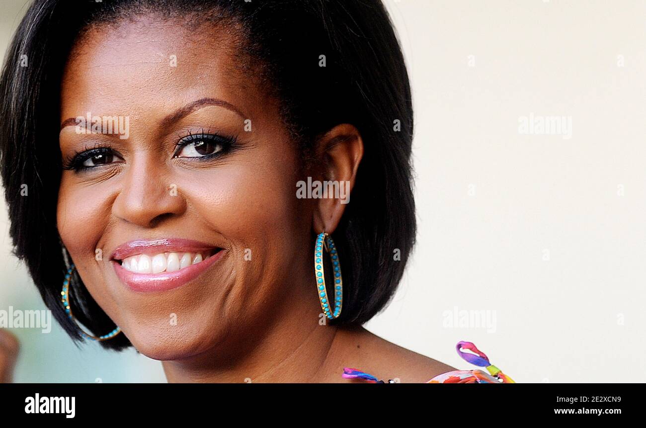 Boucle blanche hi-res stock photography and images - Alamy