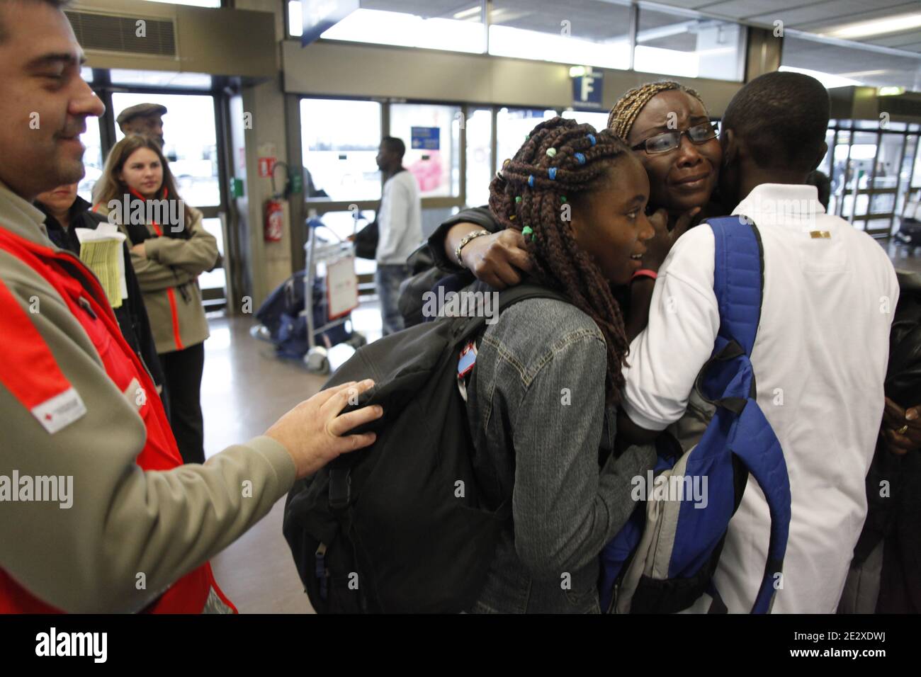 Yolene Paul retrouve ses enfants Jean-Gardy, Anne-Carrie et Saradjine ...