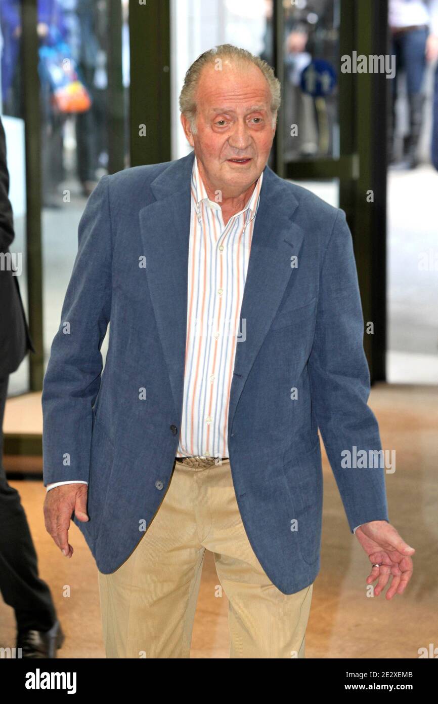 Spain's King Juan Carlos I leaves the Clinic of Barcelona, Spain, on ...