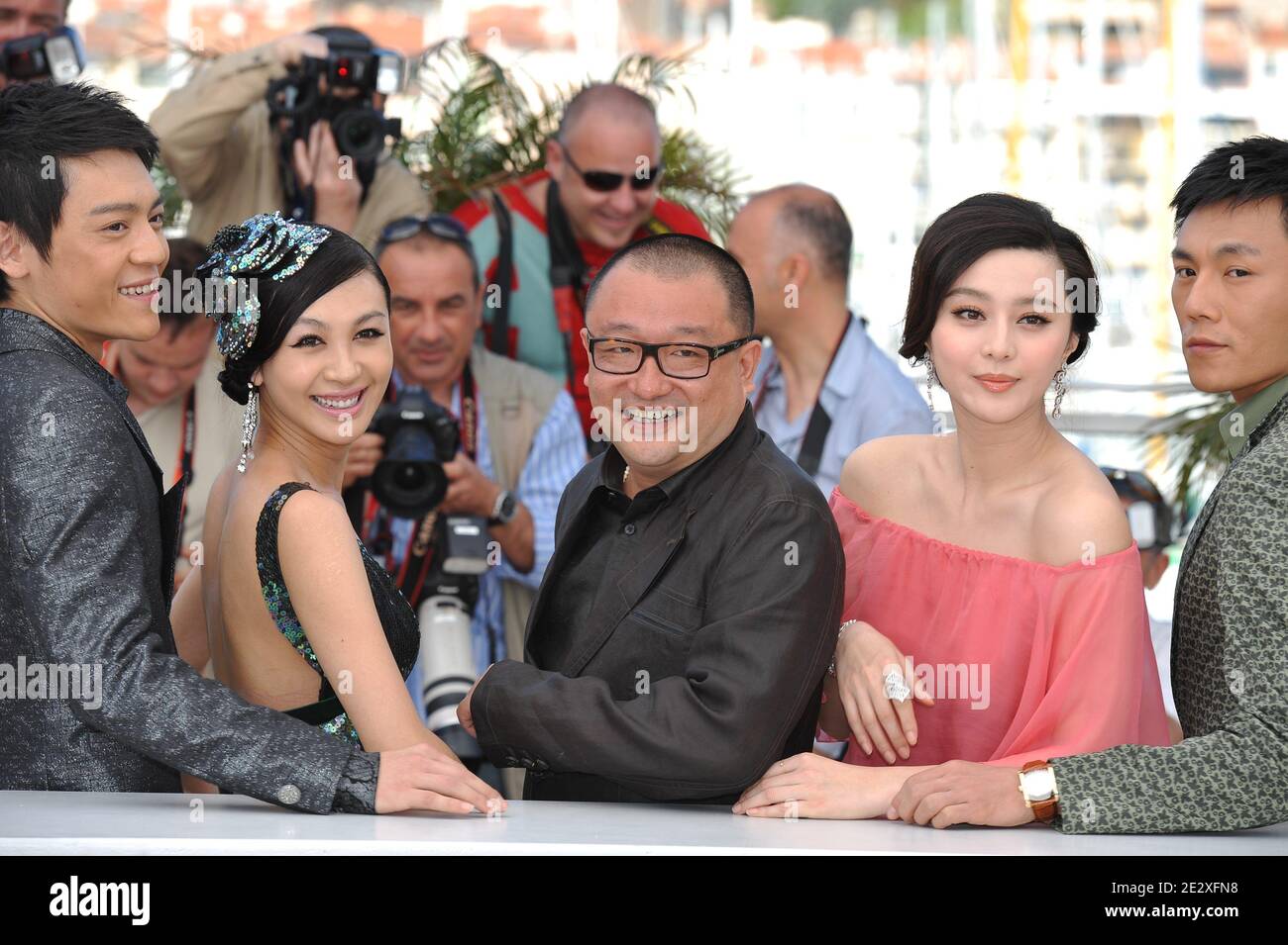 Director wang xiaoshuai poses with chinese actress fan bingbing 2ndr hi-res stock photography ...