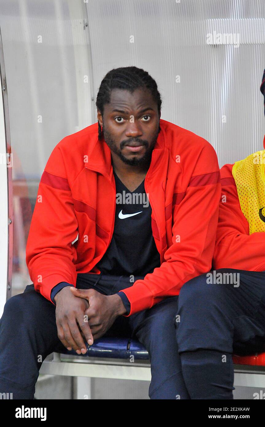 Paris-Saint-Germain's goalkeeper Apouala Edel during French First ...