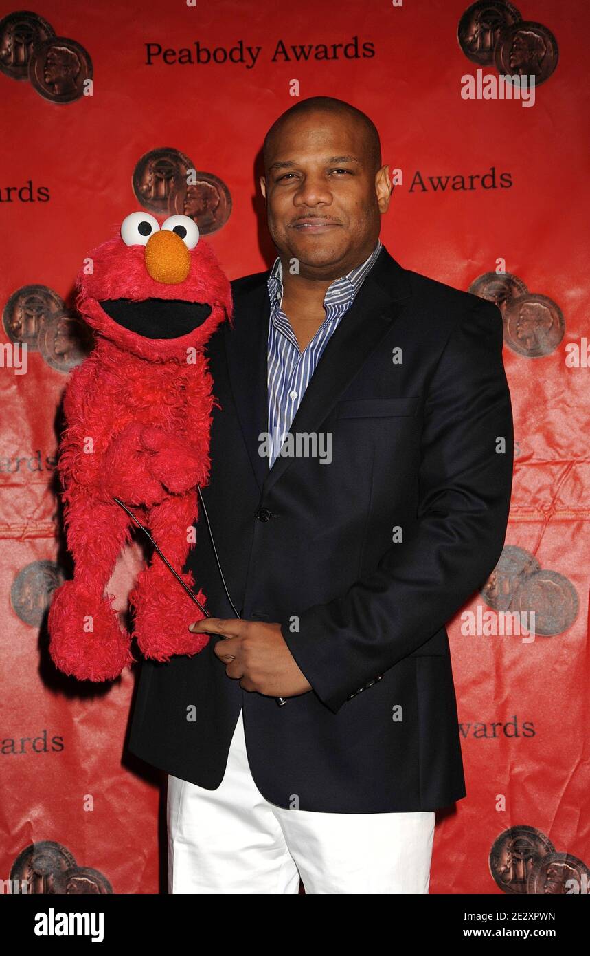 Elmo with creator and voice Kevin Clash during the '69th Annual George ...