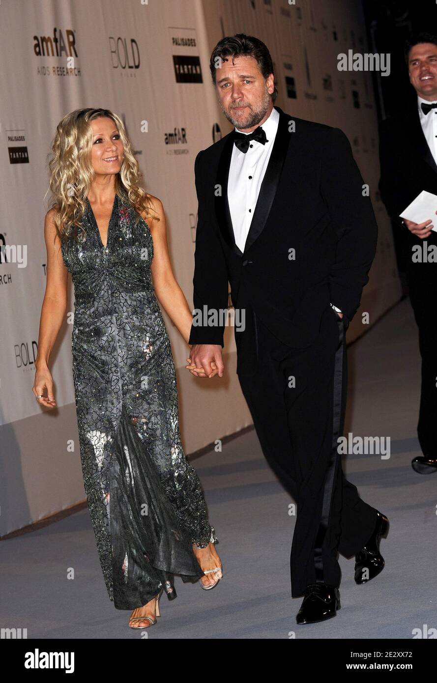 Russell Crowe and wife Danielle Spencer attending the amfAR's Cinema ...