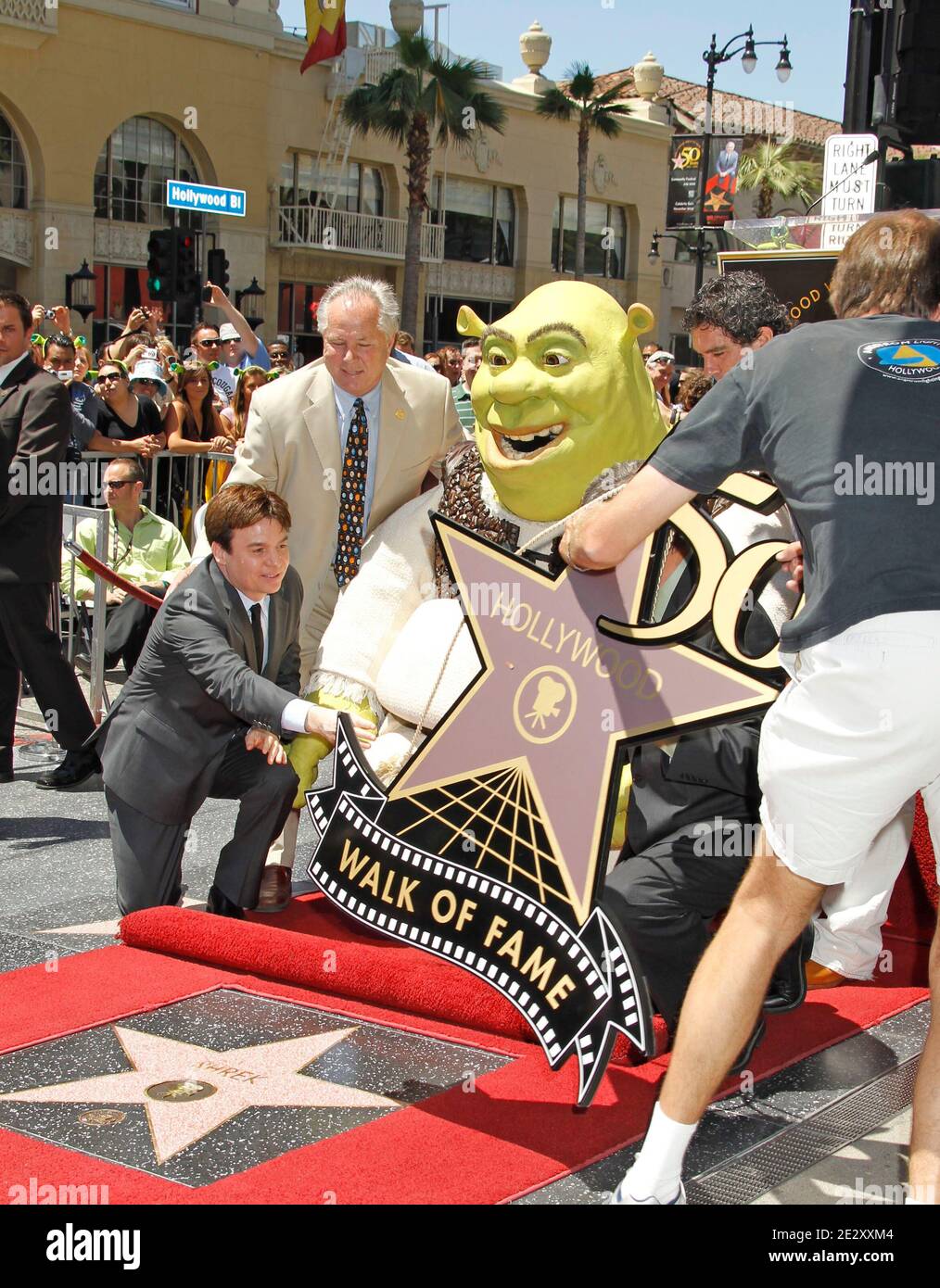 Mike Myers, Shrek, Antonio Banderas at The Hollywood Walk of Fame ...