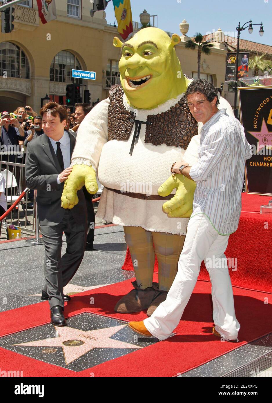 Mike Myers, Shrek, Antonio Banderas at The Hollywood Walk of Fame ...