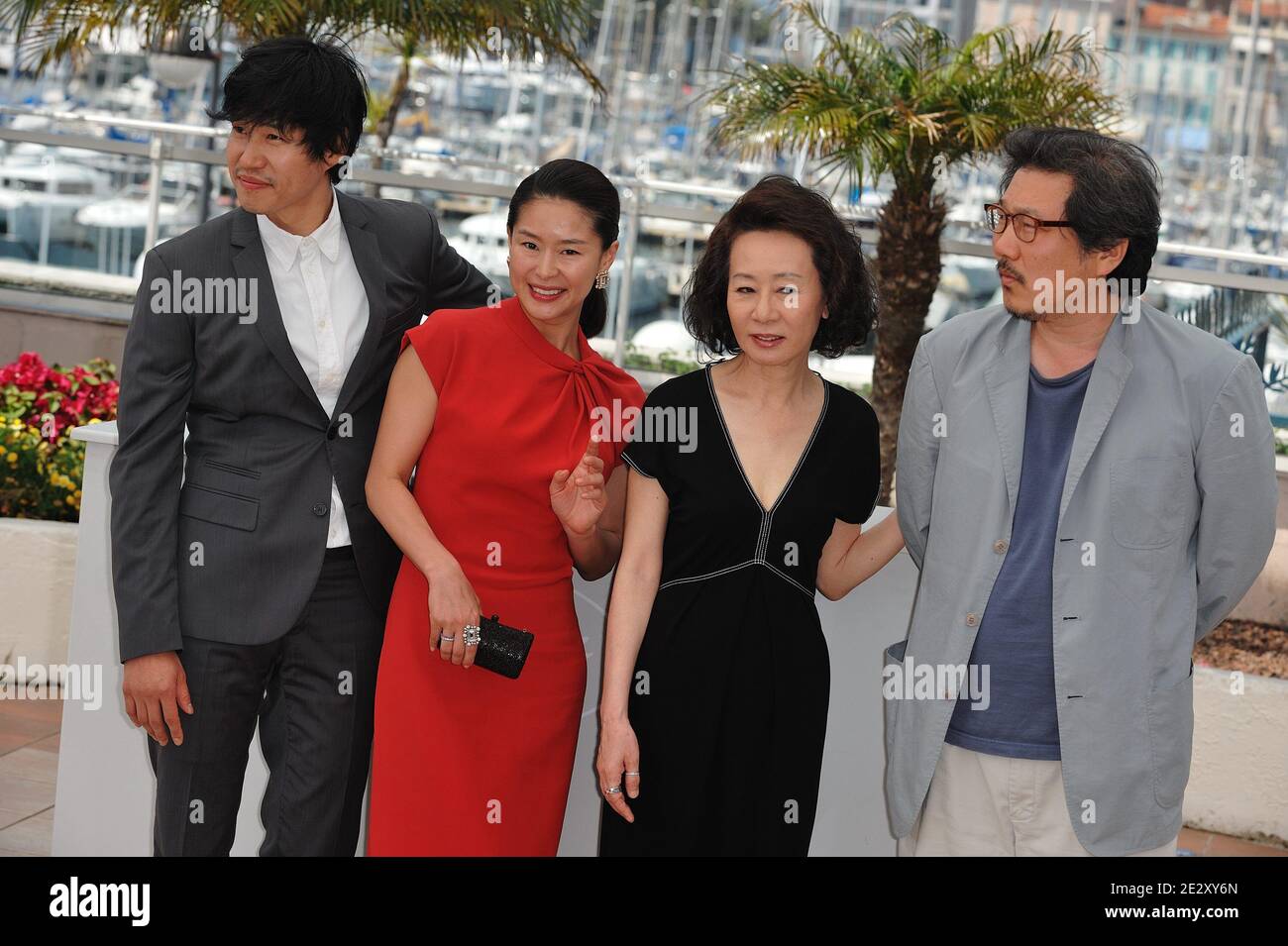 (L-R) Joonsang Yu, Jiwon Ye, Yuh-Jung Youn and director Sangsoo Hong ...