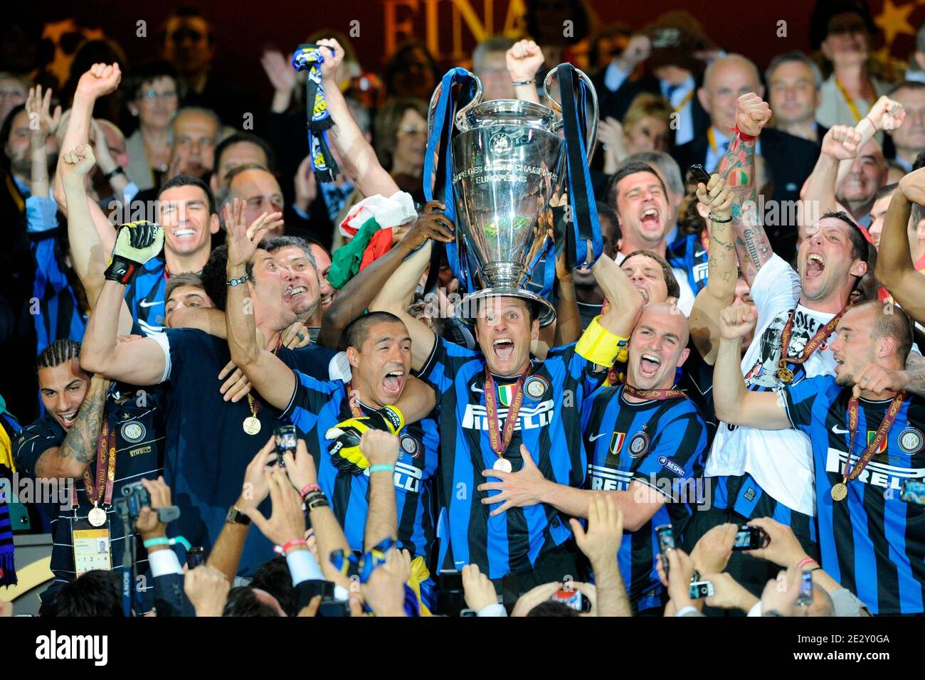 Inter milan champions league 2010 hi-res stock photography and images ...