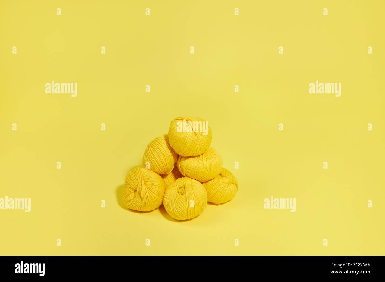 Knitting pyramid coils layout hi-res stock photography and images - Alamy