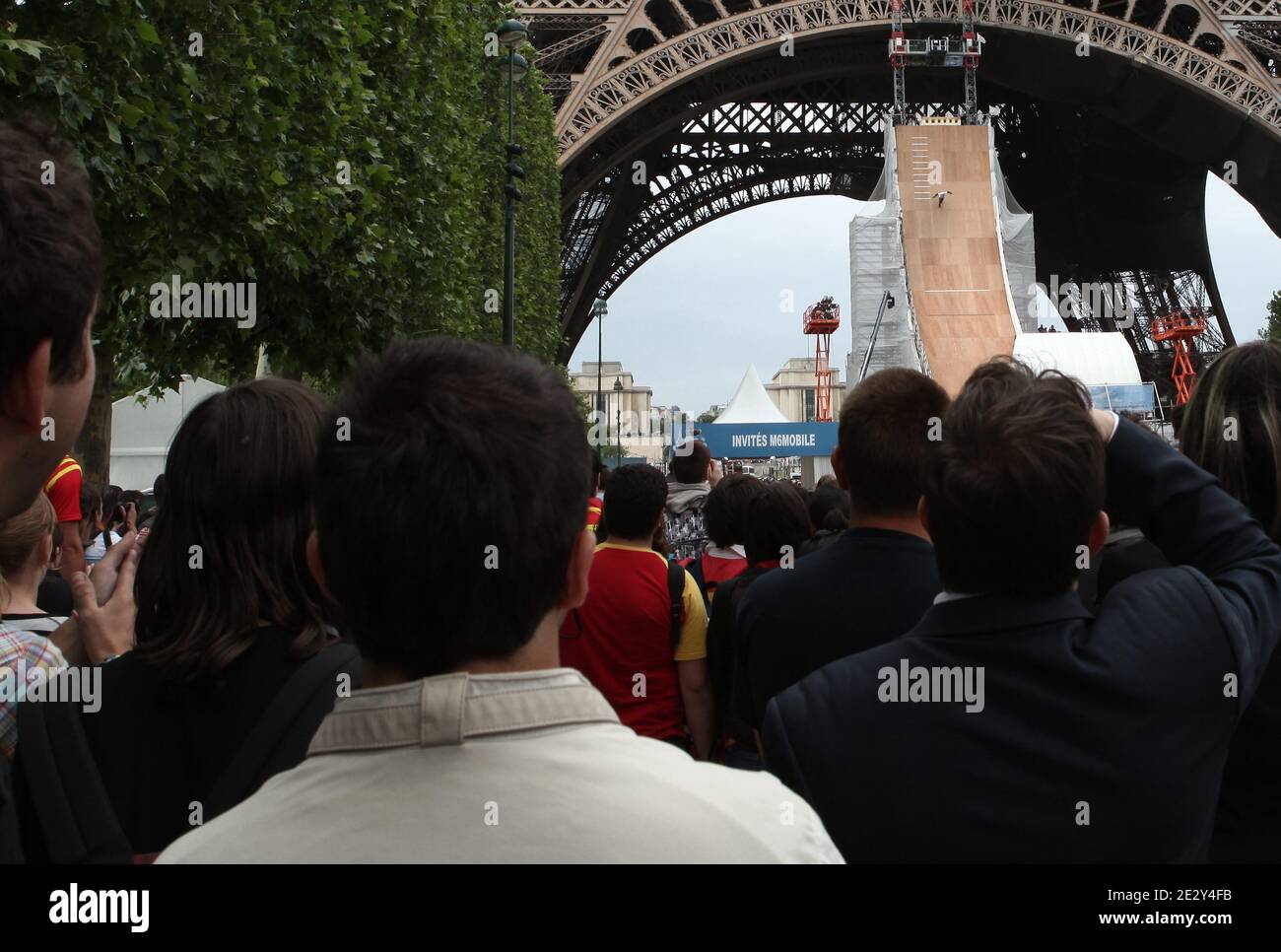 Atmosphere during the jump of French world roller champion Taig Khris ...