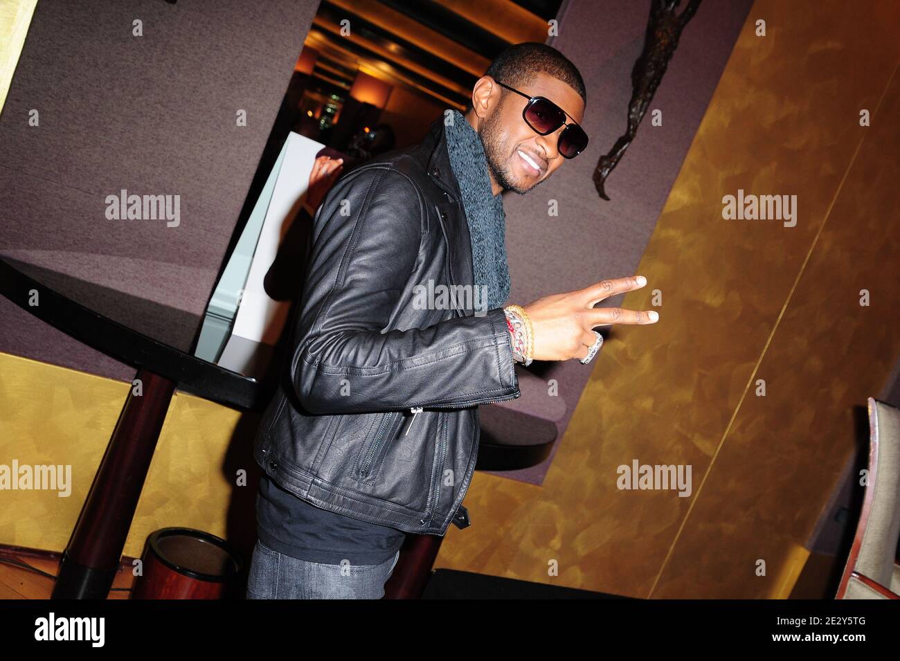 Usher Raymond Vs Raymond Album