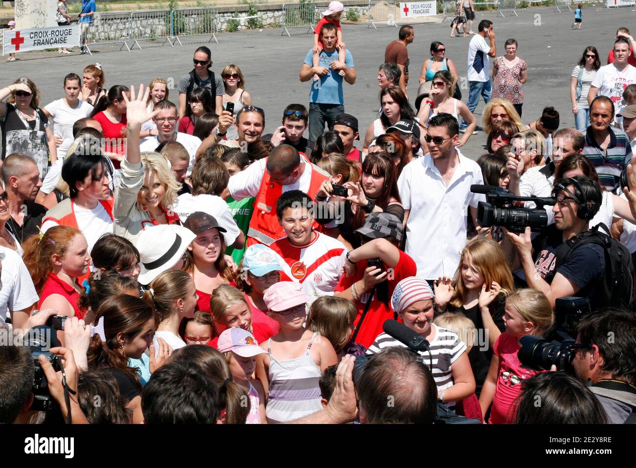 Croix rouge nationale hi-res stock photography and images - Alamy