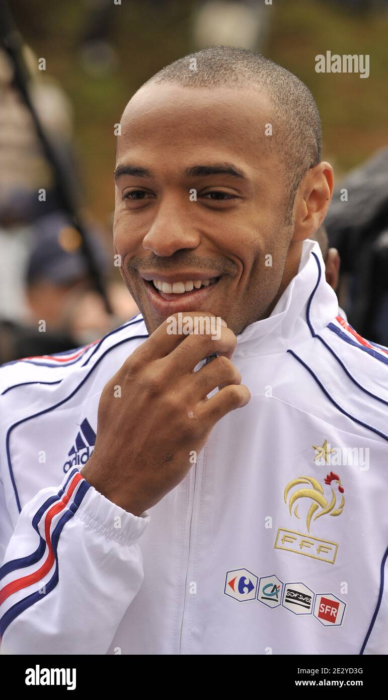 Thierry henry france national team hi-res stock photography and images ...