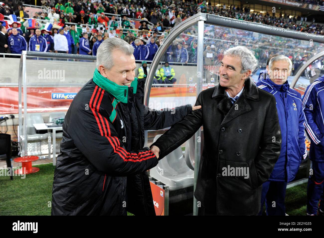 France's coach Raymond Domenech and Mexico's coach Javier Aguirre ...