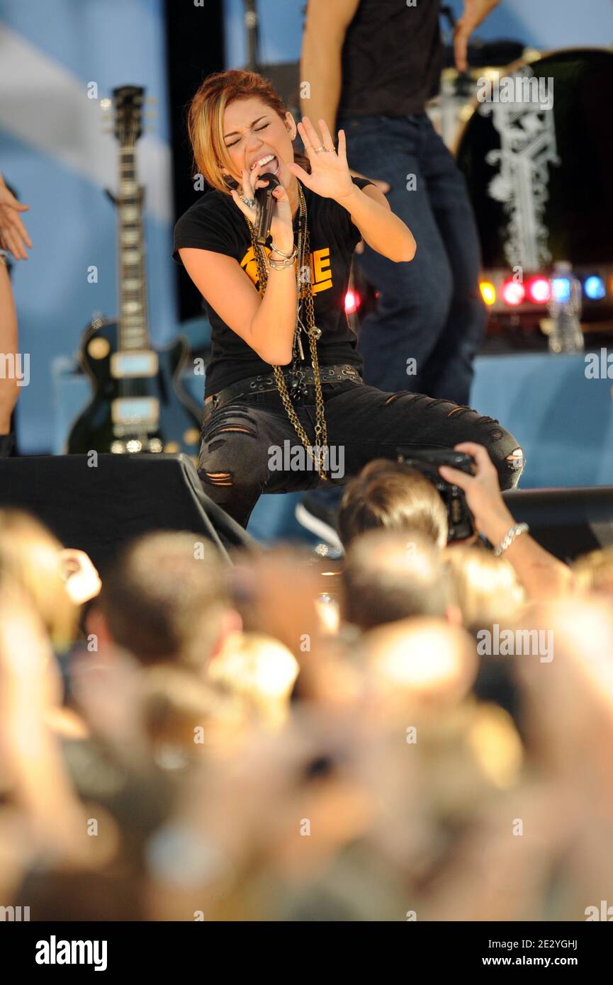 Singer Miley Cyrus performs on ABC's 'Good Morning America' at Rumsey ...
