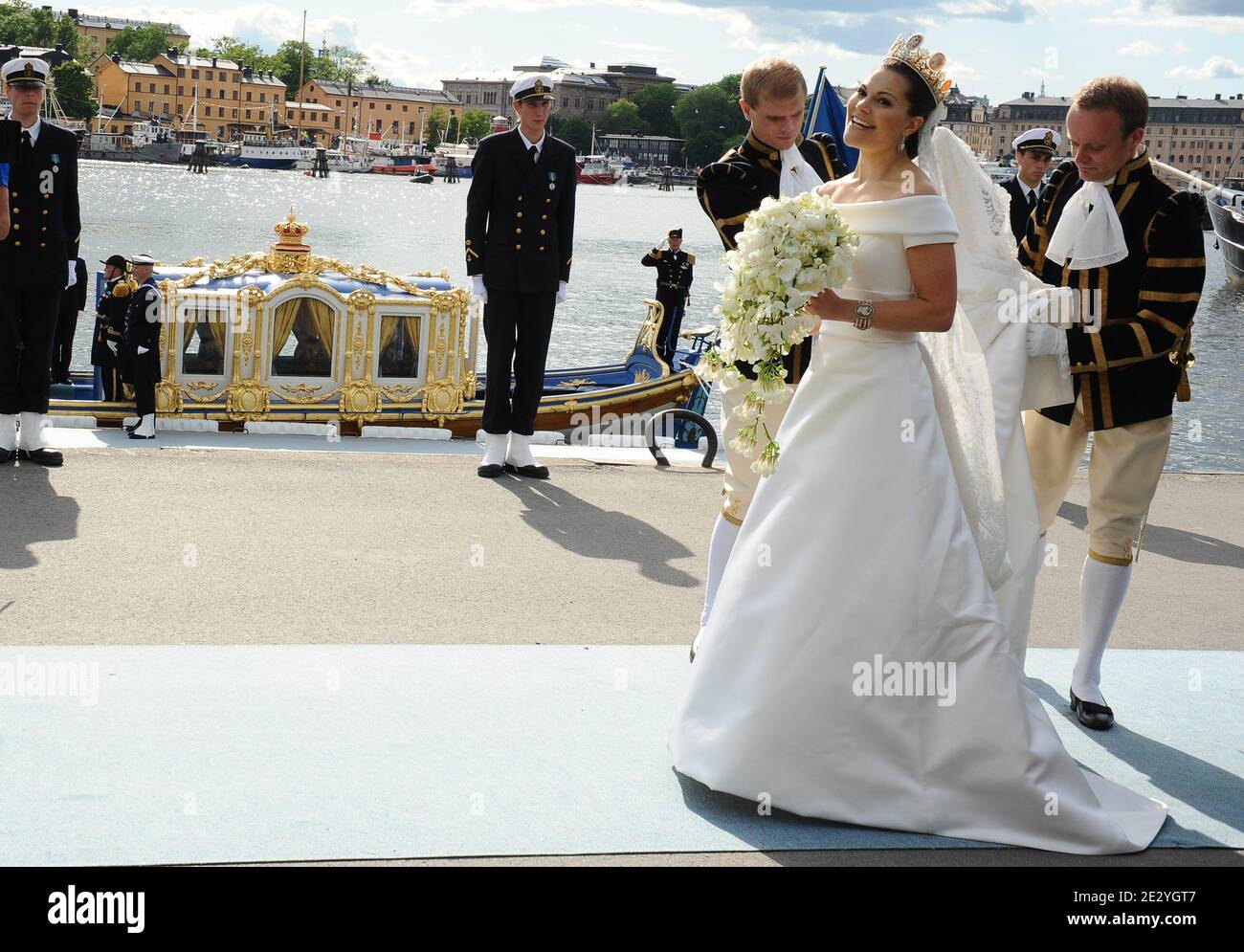 Princess blanche crown hi-res stock photography and images - Alamy