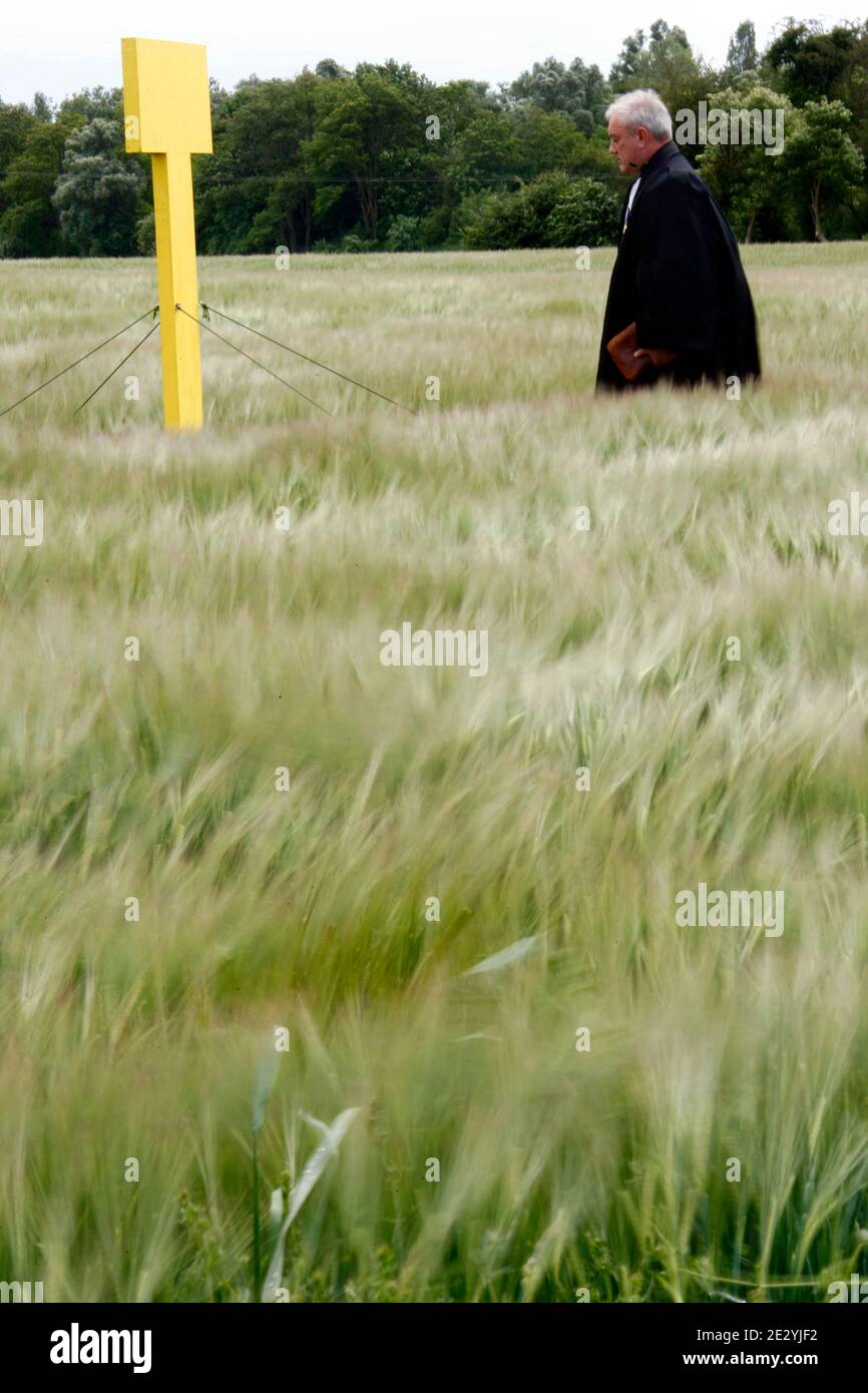 Givenchy les la bassee hi-res stock photography and images - Alamy