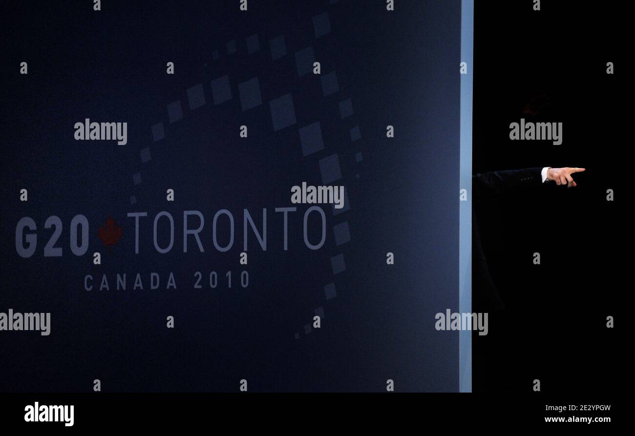 World leaders pose family photo hi-res stock photography and images - Alamy