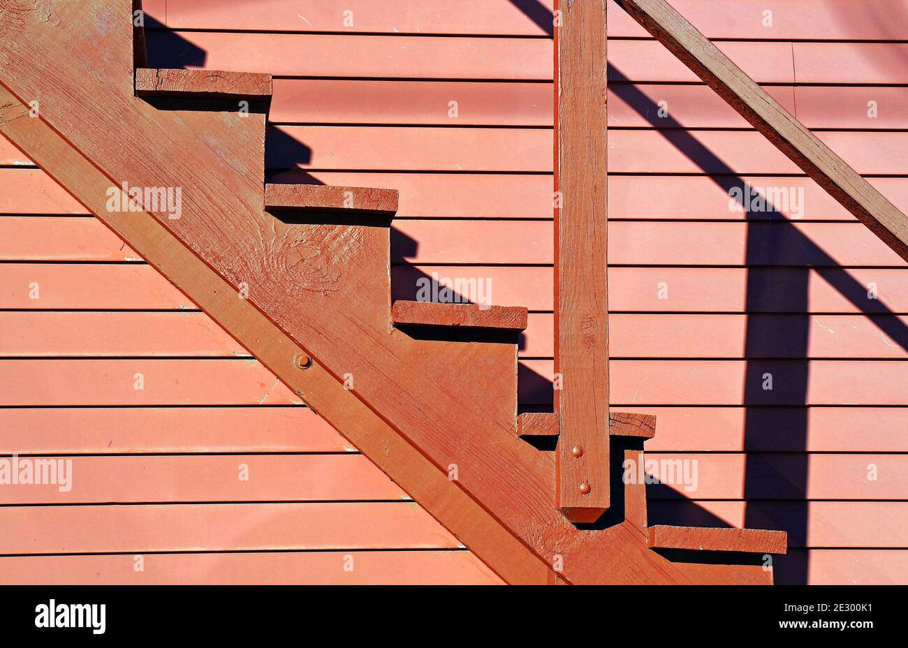 Red stairs hi-res stock photography and images - Alamy