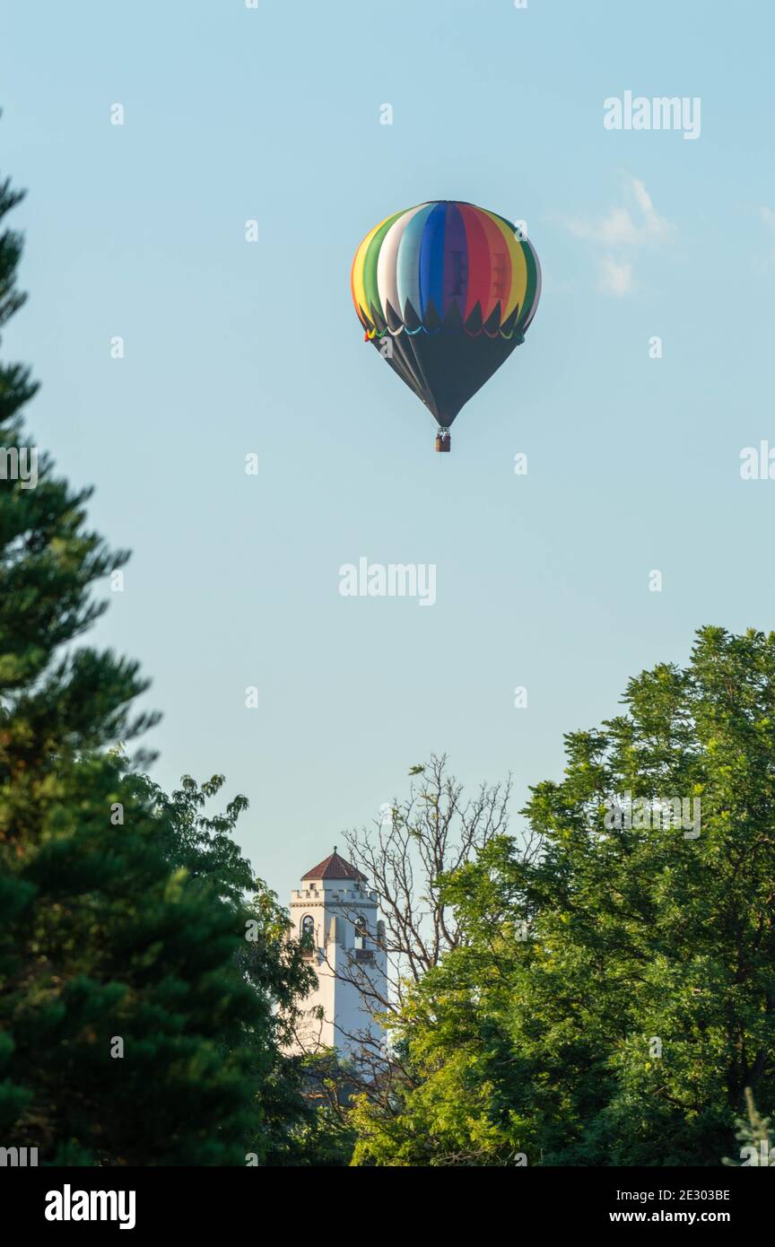 hot-air balloon in flight Stock Photo - Alamy