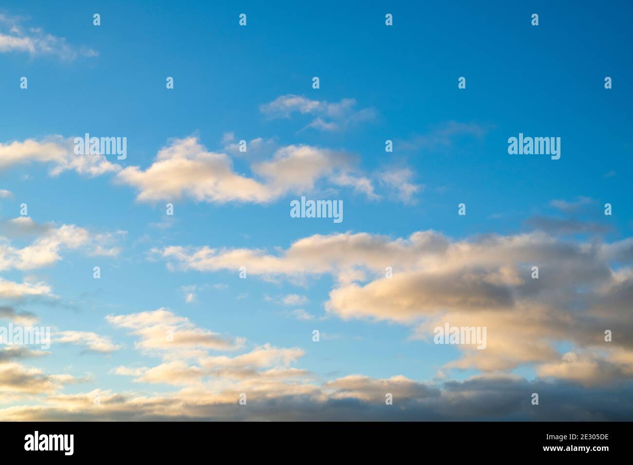 Cloudy weather in england hi-res stock photography and images - Alamy