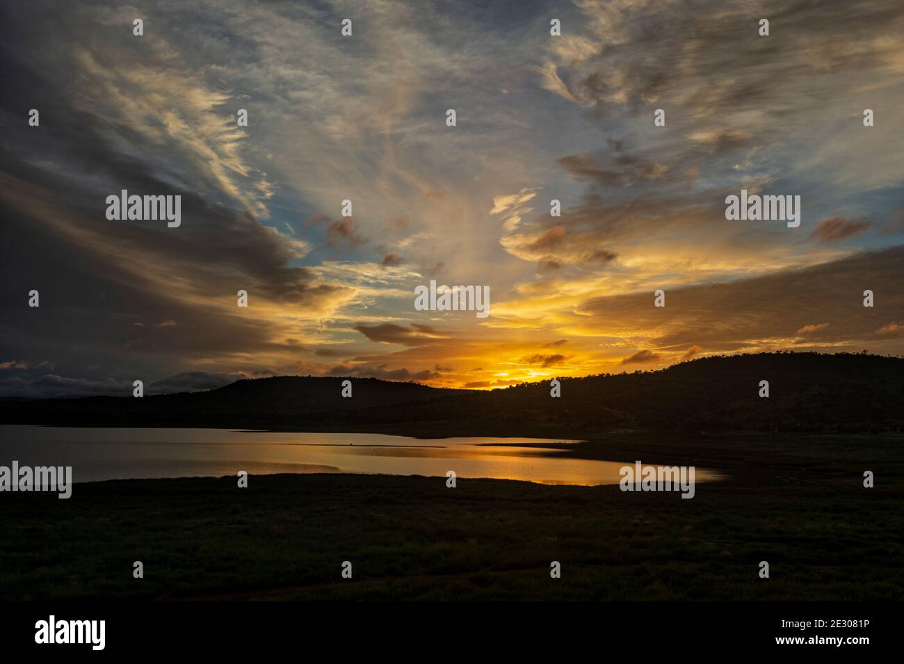 Callide lake hi-res stock photography and images - Alamy