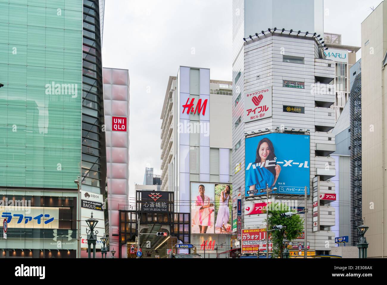 Shinsaibashi suji shopping street hi-res stock photography and images ...