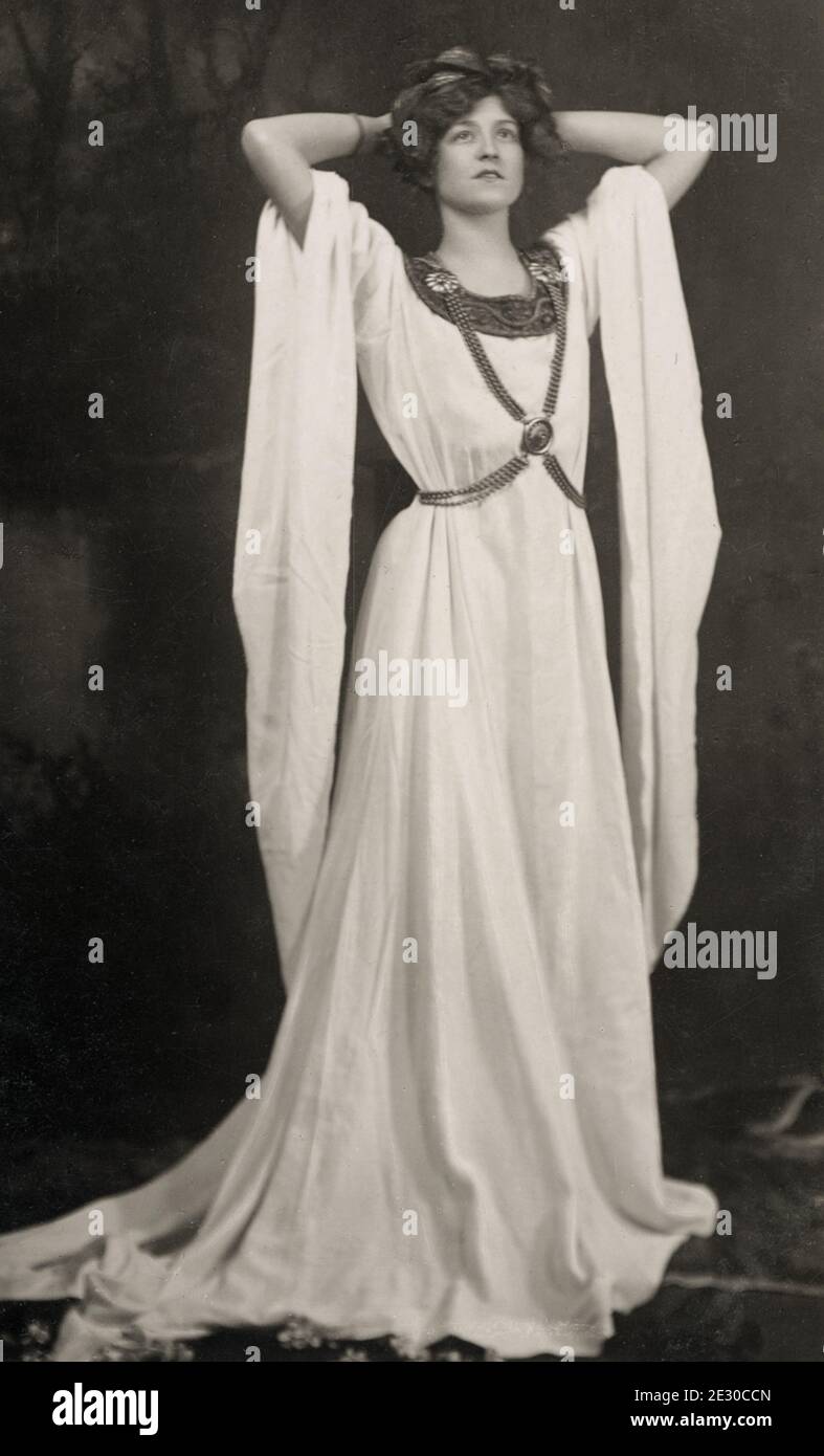 Gabrielle Ray (English actress) - Rotary 2008 F (postcard) - photo by Foulsham & Banfield ...