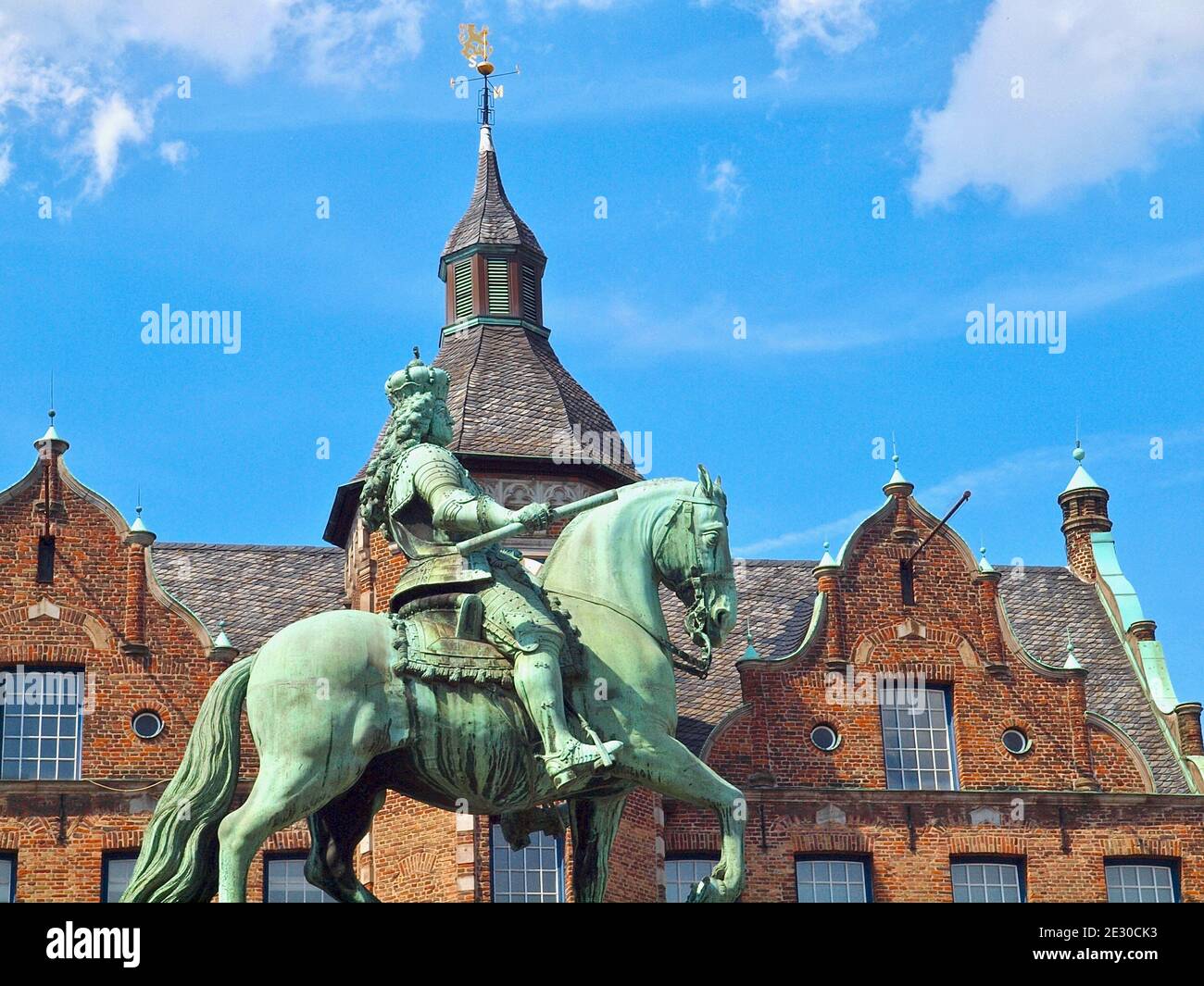 Horse sculpture of Jan Wellem in Duesseldorf in Germany Stock Photo - Alamy