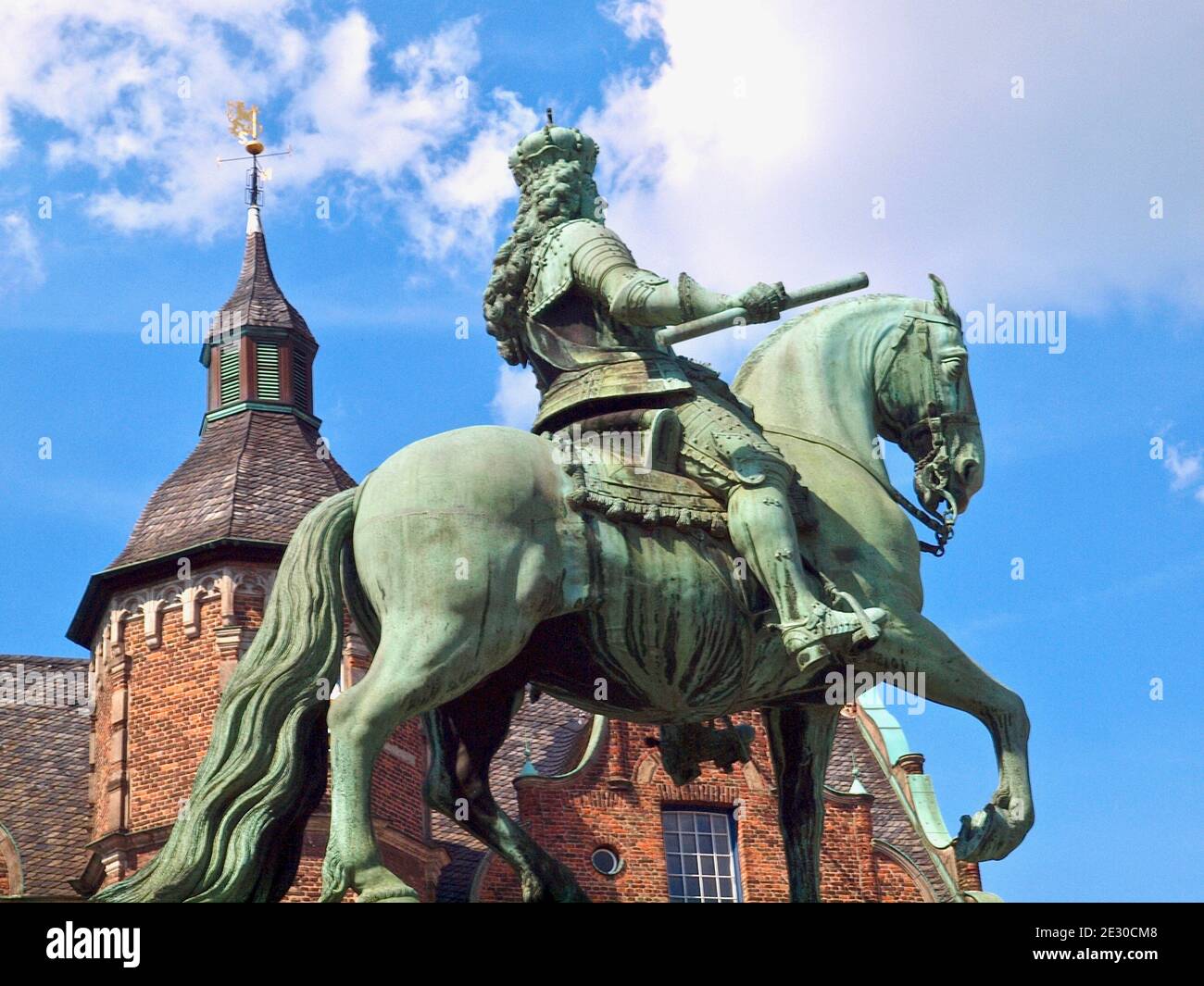 Horse sculpture of Jan Wellem in Duesseldorf in Germany Stock Photo - Alamy