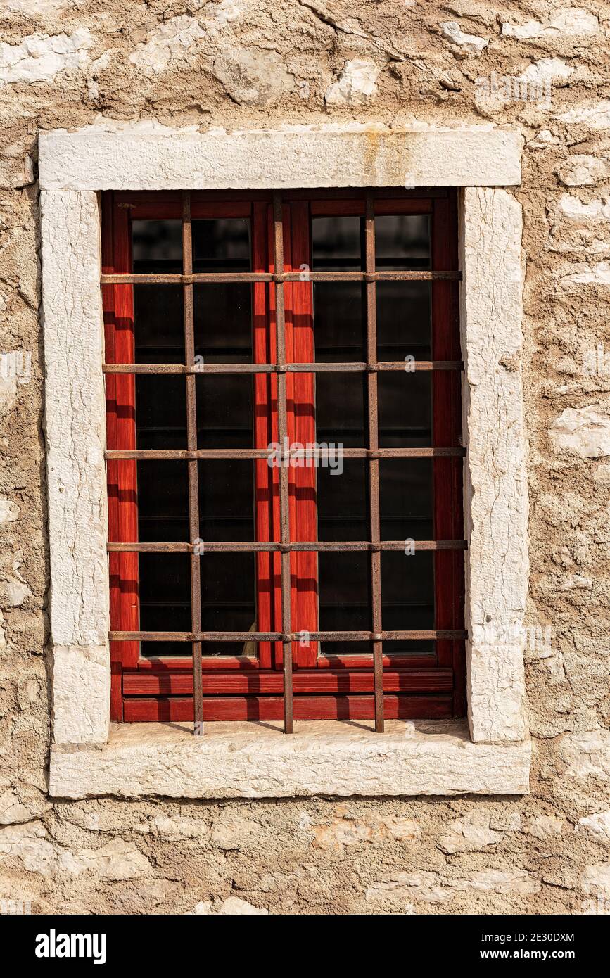 Black wrought iron window bars hi-res stock photography and images - Alamy